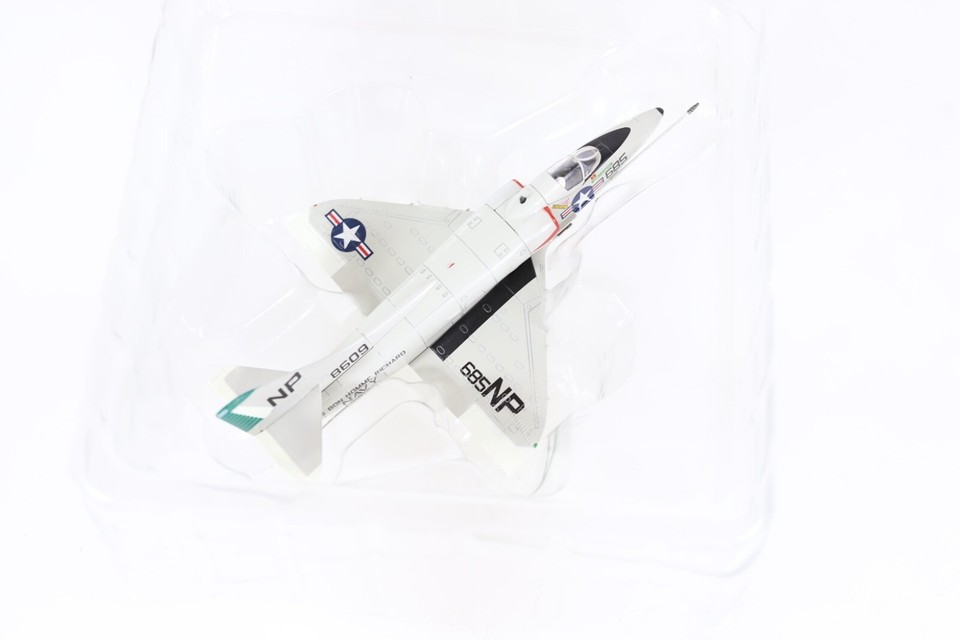 Hobby Master HA1427 1:72 Scale Douglas A-4C Skyhawk "MIG-17 Killer ...