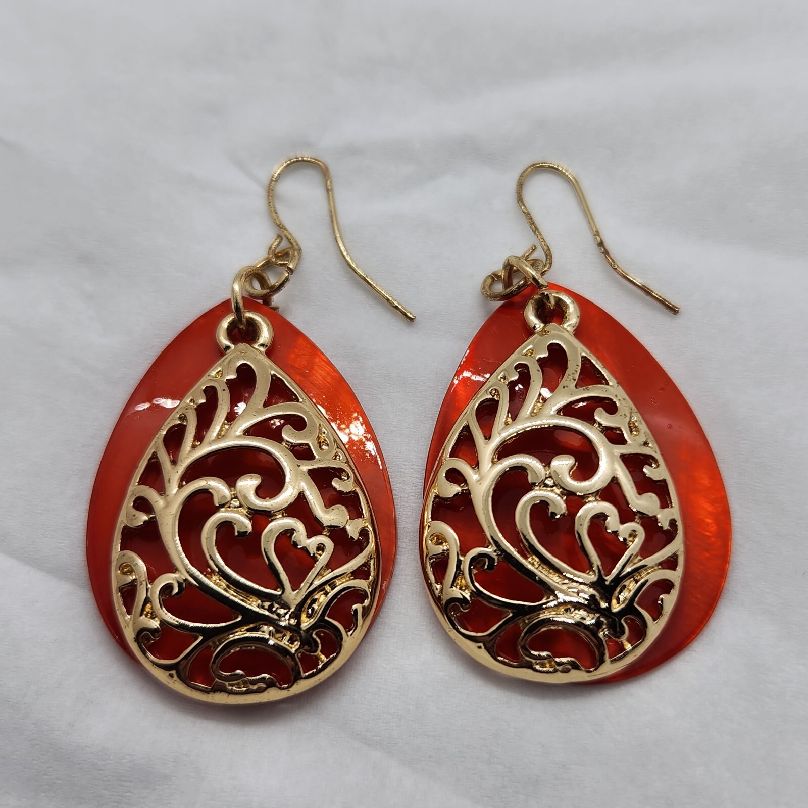 2" Long Red-Orange Dyed MOP Mother Of Pearl Gold Tone Dangle Earrings ...