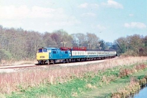 PHOTO CLASS 52 WESTERN VENTURER D1005 AT (2) KINTBURY 22ND APRIL 1975 ...