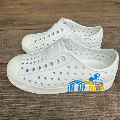 Native Disney Jefferson Shoes Mickey Mouse White Blue & Yellow Kid Size ...