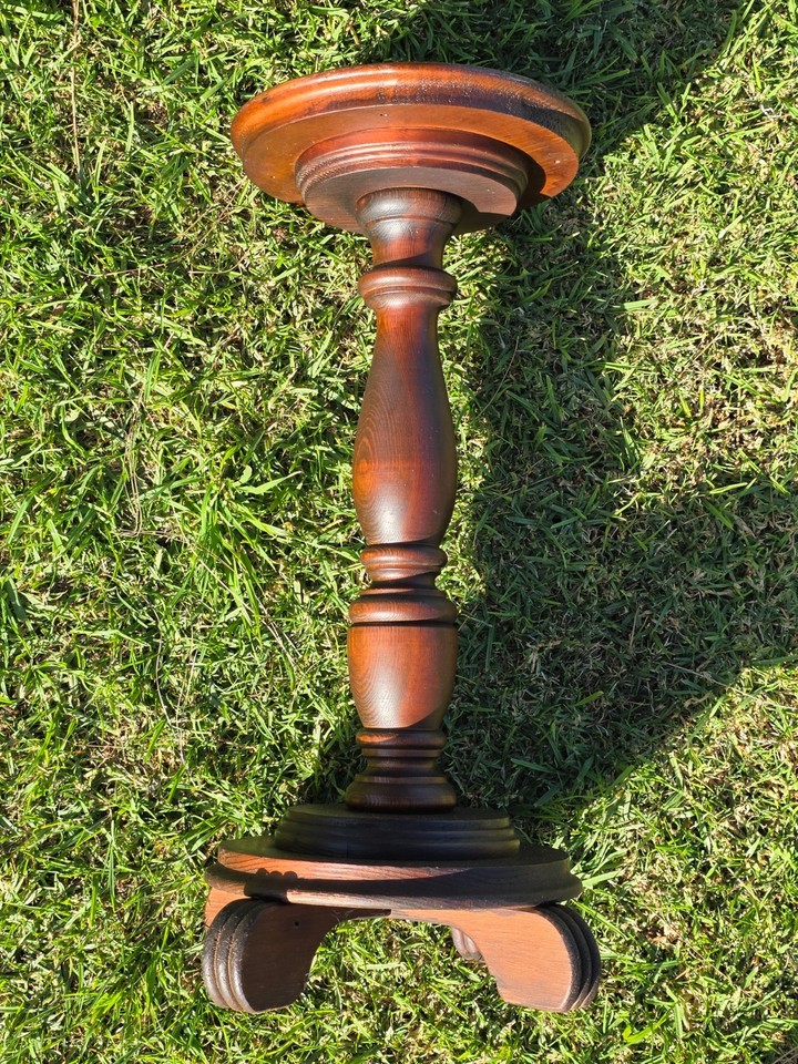 Vintage Round Pedestal Table / Spindle-Turned Stem & 4-Leg Plant Stand ...