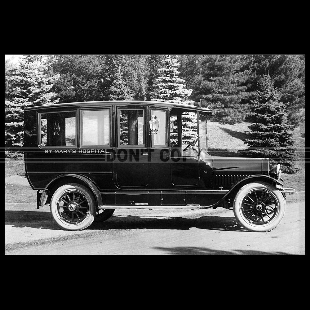 Photo A.031239 CUNNINGHAM MODEL R AMBULANCE CAR 1914 | eBay