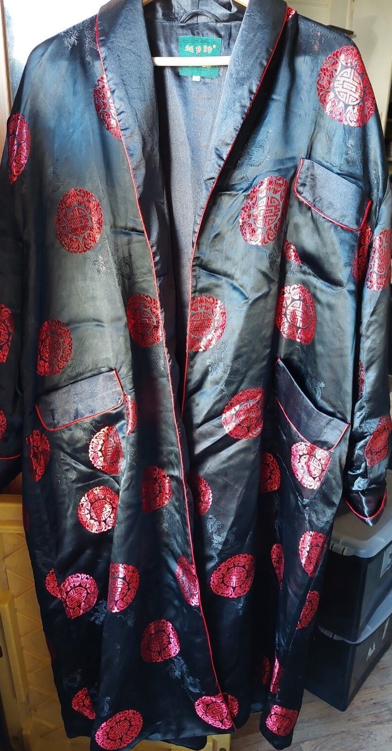 CHINESE SILK MEN'S ROBE. BLACK DRAGONS, PROSPERITY ME… - Gem