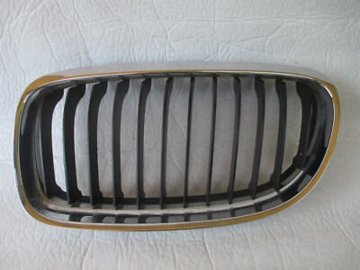 BMW 323i 328i 2007-2012 FRONT BUMPER Left CHROME KIDNEY GRILLE OEM ...