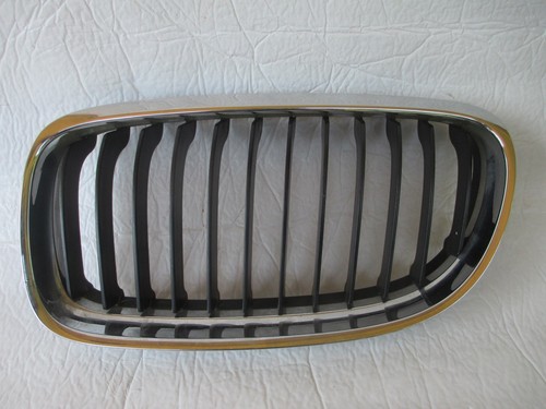 BMW 323i 328i 2007-2012 FRONT BUMPER Left CHROME KIDNEY GRILLE OEM ...