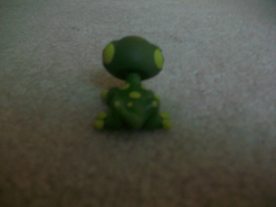 LPS #847 Gecko GREEN w YELLOW Spots BLUE Eyes | eBay