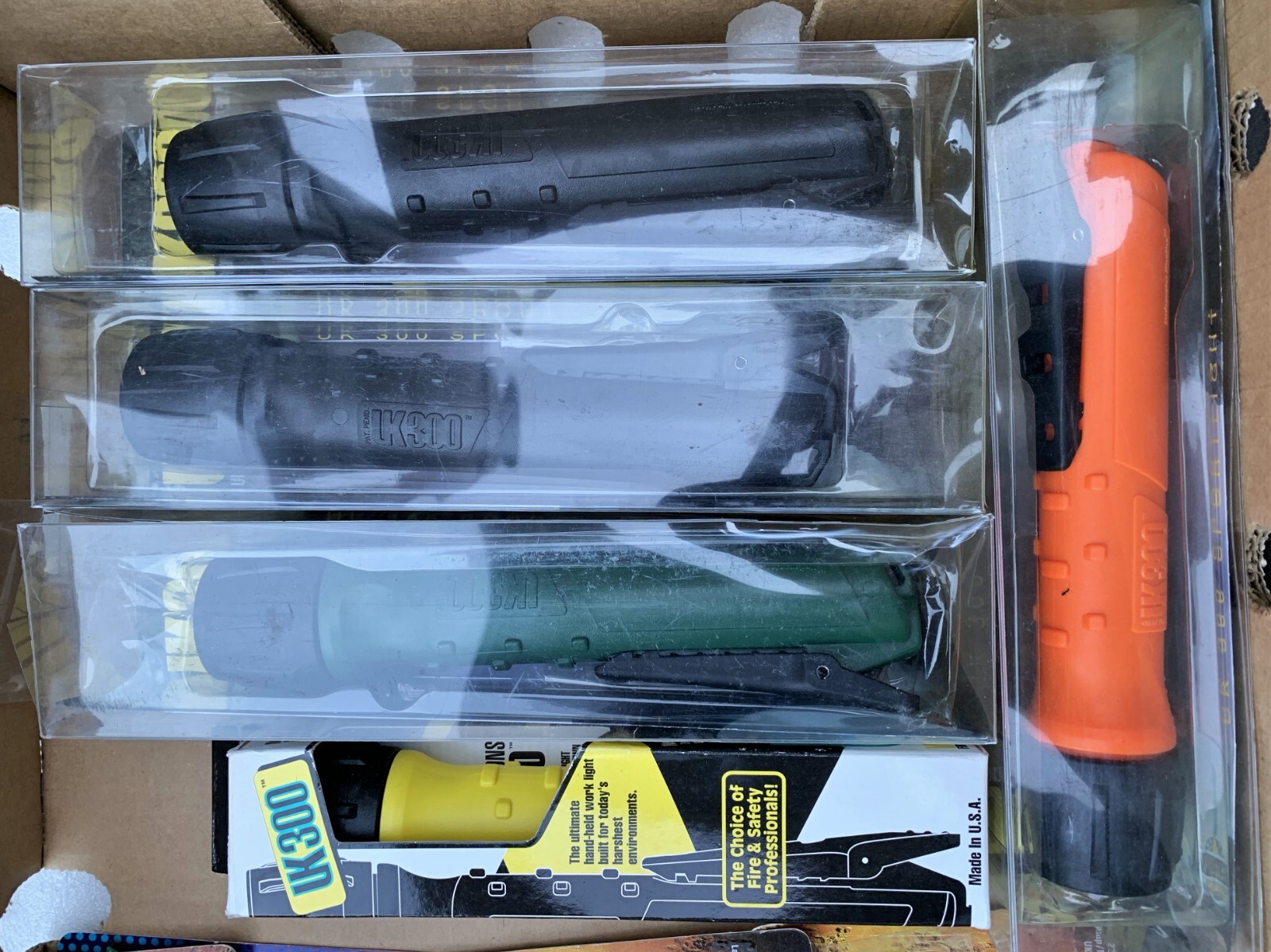 Underwater Kinetics UK 300 Outdoor Light - Lot of 5 with 16 spare bulbs ...