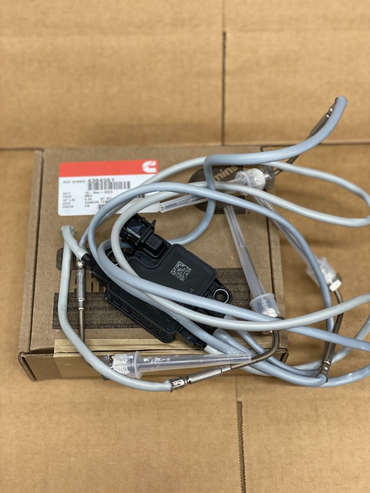 Cummins Temperature Sensor 4384561 is used primarily on EPA17 6.7 liter ...