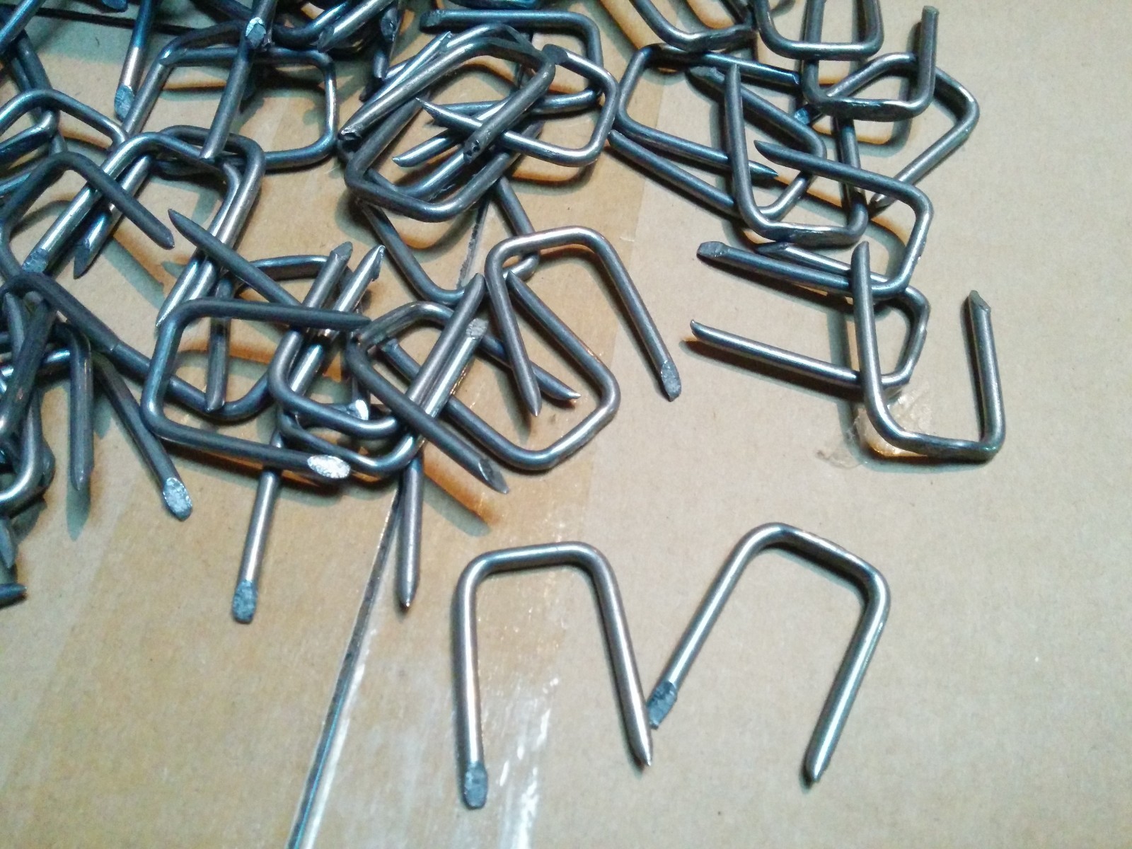 700 pc Steel Cable Staples 9/16" x 1-1/4" For Non Metallic Cable or ...