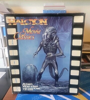 Halcyon Movie Classics Alien Warrior w/base & Egg 1/9 Scale Model Kit ...