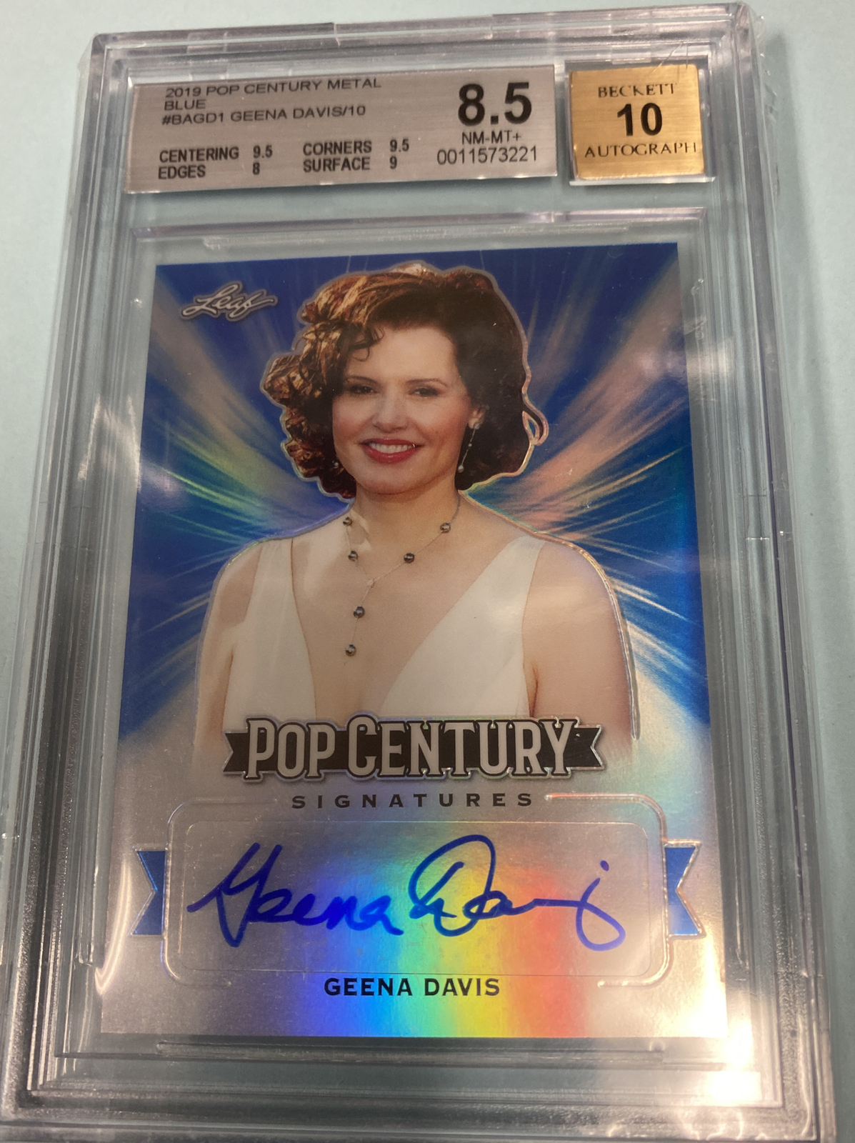2019 Leaf Pop Century Metal Geena Davis Blue Autograph #BAGD1. 6/10 SP ...