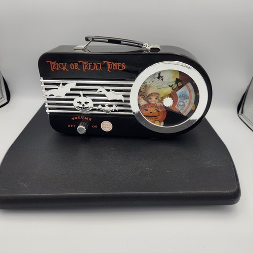 Mr Halloween Trick or Treat Tunes Black Radio Pumpkin Vampire Witch ...