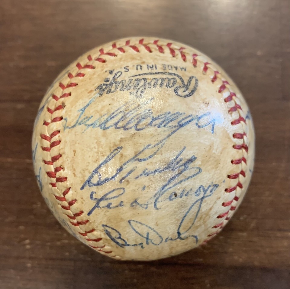 1961 New York Yankees Team Signed Baseball (25) signatures - PSA ...