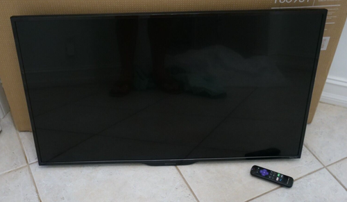 Insignia NS-39DR510NA17 39 inch LED HD TV Roku Smart TV 1080 with ...