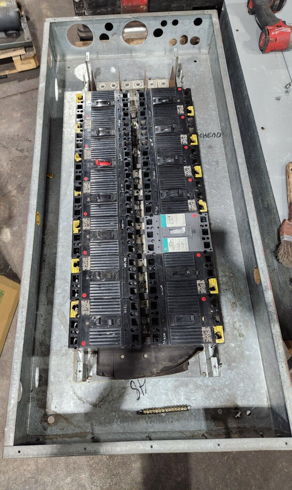 😎 GE 600 AMP MAIN LUG PANELBOARD 480 VAC 3 PHASE 42 CIRCUIT TYPE NHB | eBay