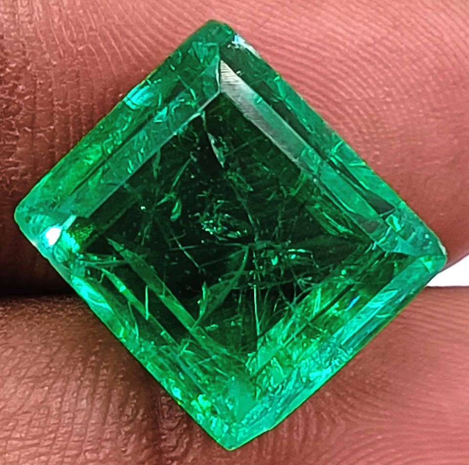 Natural Green Emerald 11-13 Ct Colombia Emerald Cut Certified Loose ...