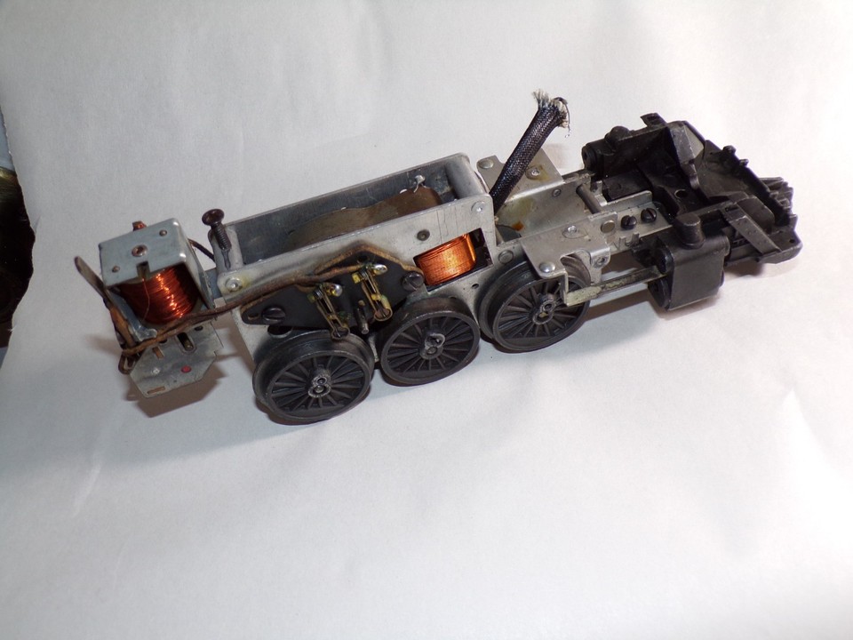 Lionel Vintage Original 2046 Steam Loco, complete motor assembly, works ...
