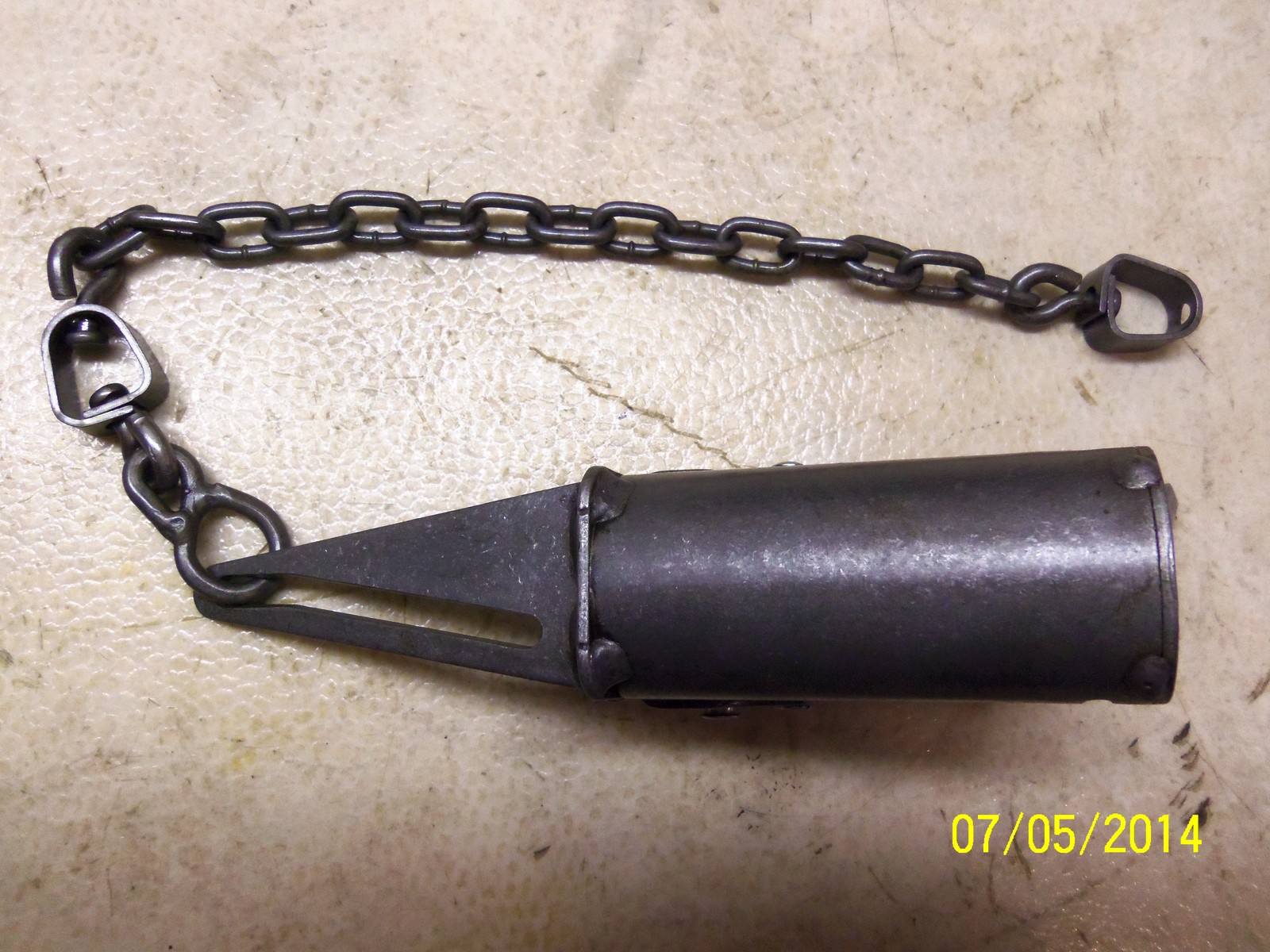 6 New Freedom Brand FB2 Dog Proof Foothold Coon Traps Trapping Raccoon ...