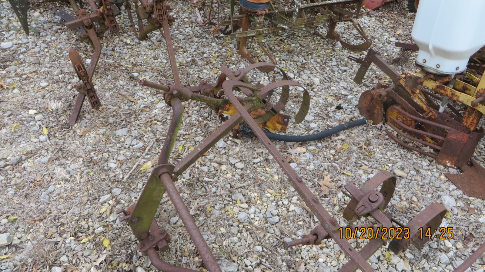 INTERNATIONAL /FARMALL C, SUPER C TRACTOR TWO ROW CULTIVATOR | eBay