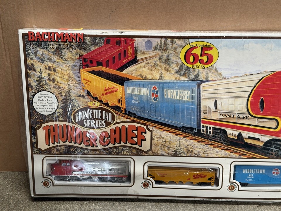 Bachmann Thunder Chief HO Scale Electric Train 65-Piece Train Set 00501 ...