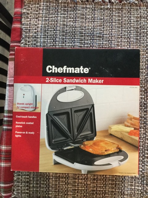 Chefmate 2 Slice Sandwich Maker Grill Nonstick Plates Upright Storage ...