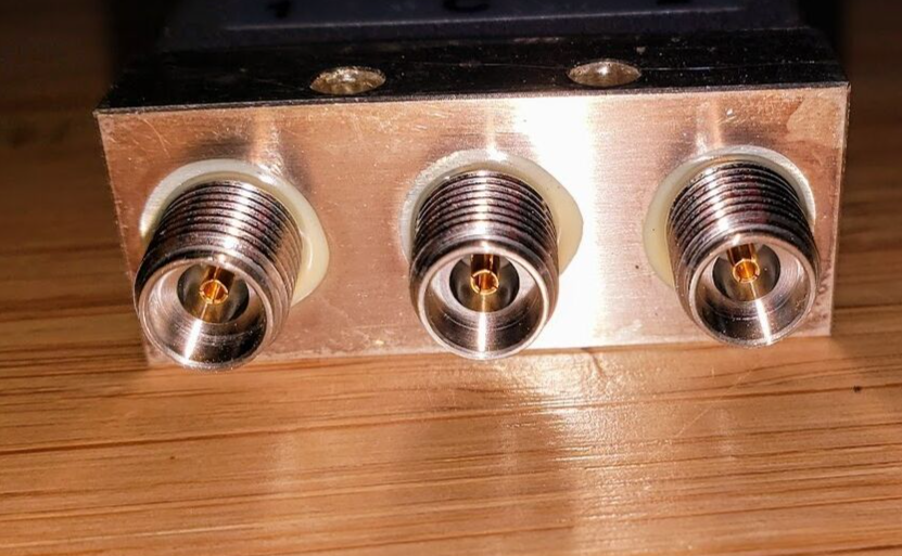 Ducommun RF 2SE1L31LA- Relay 2.92mm DC to 26.5/40 GHz 12V DC Tektronix ...