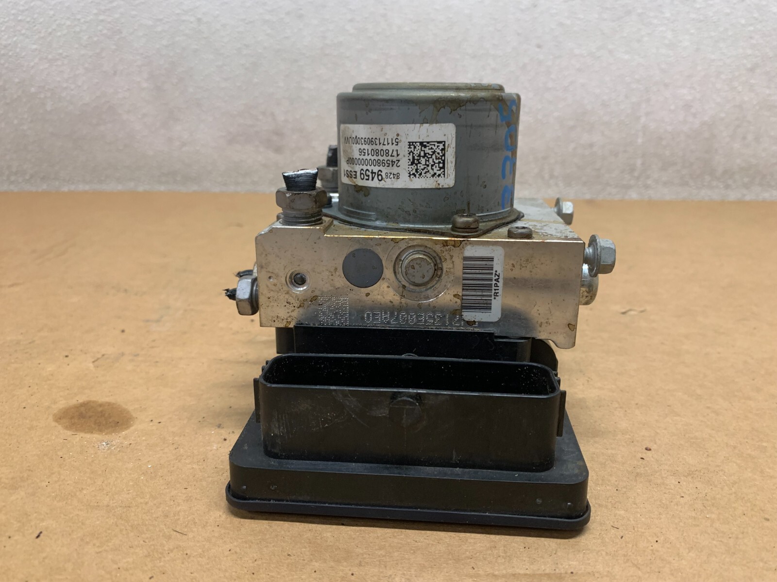 17-18 CADILLAC XT5 ABS ANTI-LOCK BRAKE 3.6L PUMP CONTROL MODULE UNIT ...