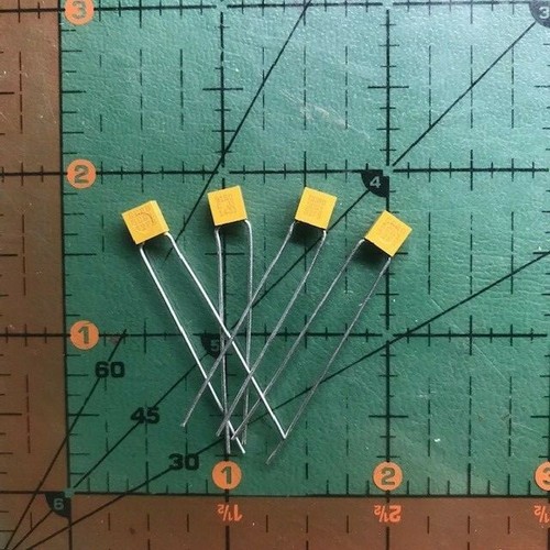 180pF 200v 5% Kemet Radial Ceramic Capacitor CCR05CG181JR Hi Rel .18nF ...