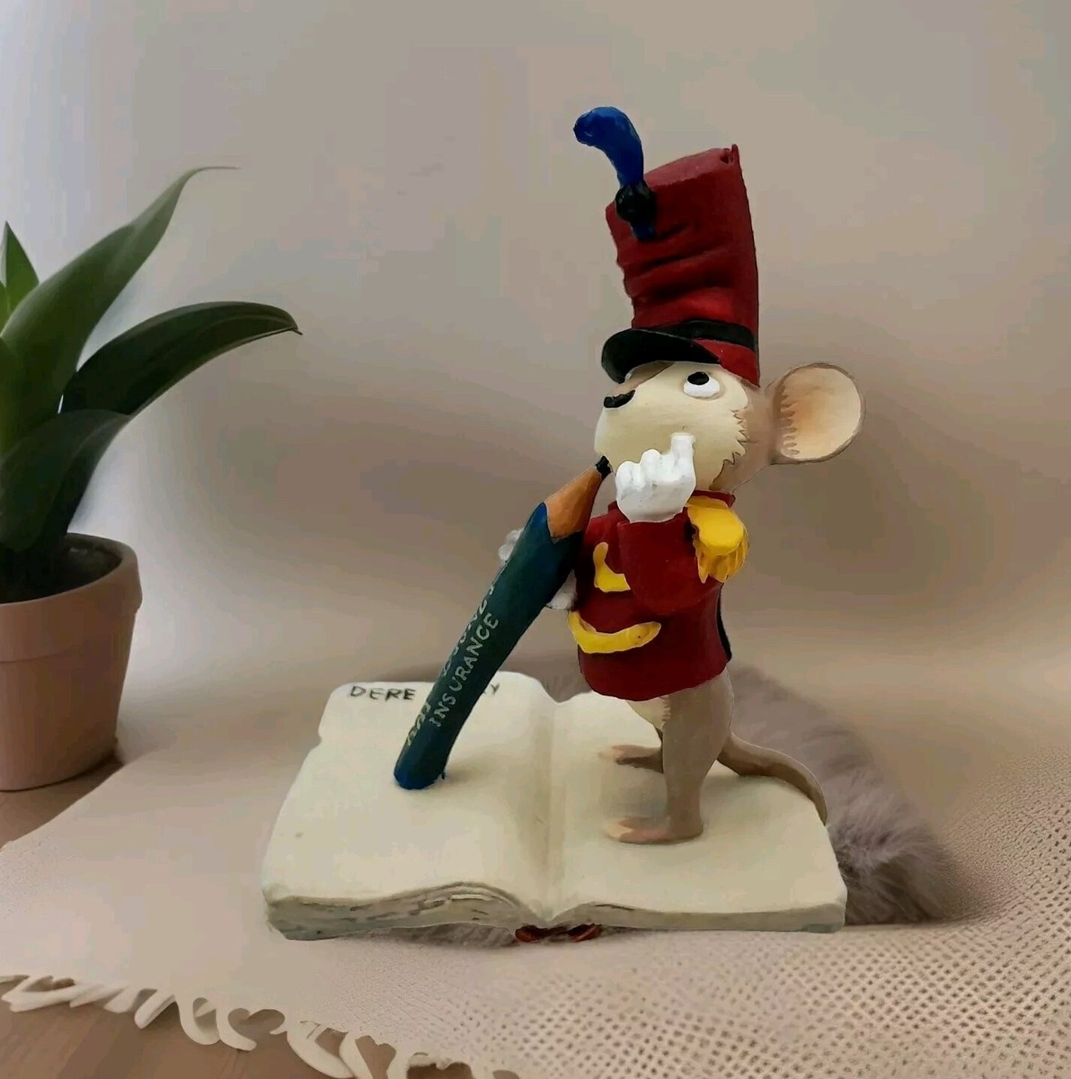 티모시 마우스 Welcome Timothy Mouse | DUMBO Disney Magic