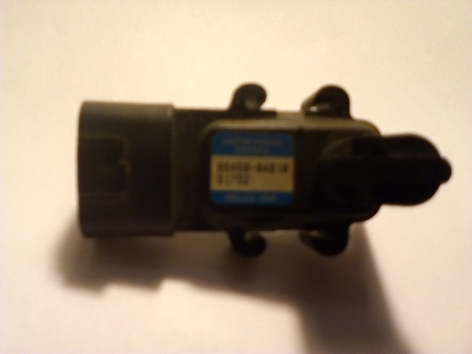 1998-2000 Toyota Tacoma Genuine OEM Vapor Pressure Sensor # 89460-04010 ...