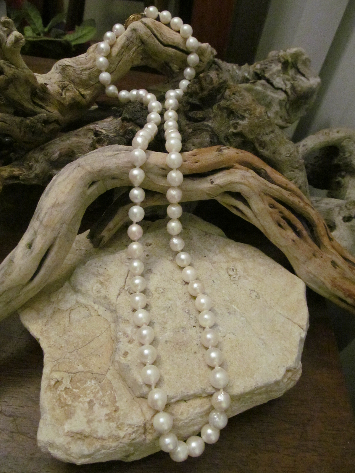 Vintage 14K Gold filigree Fish clasp White Pearl Bead… - Gem