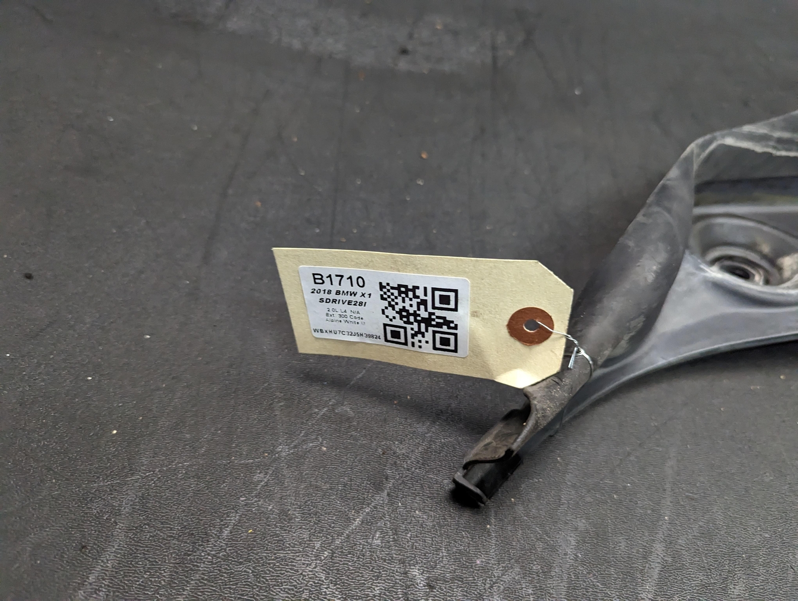 Cowl Vent Grille Panel 2018 BMW X1 51717350591 2016 2017 2019 2020 2021 ...