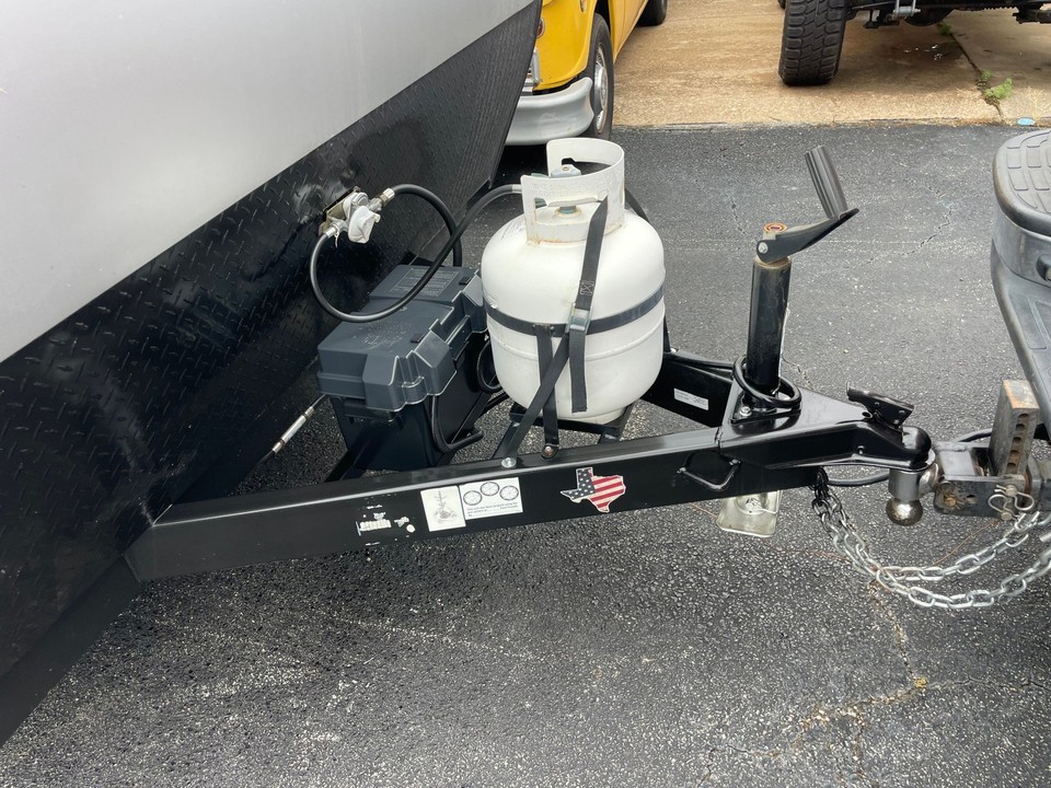 2020 FR Wolf Pup, roof air, power awning, bunk house style, very clean ...