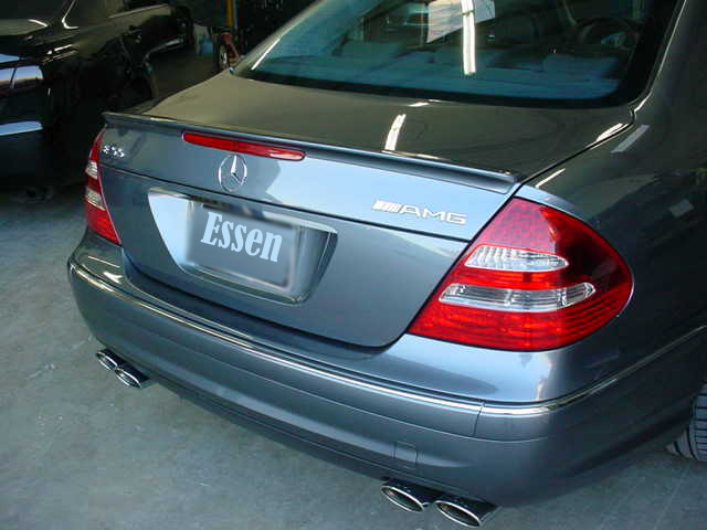 NEW GENUINE MERCEDES-BENZ MB E W211 REAR TRUNK BOOT STAR EMBLEM ...