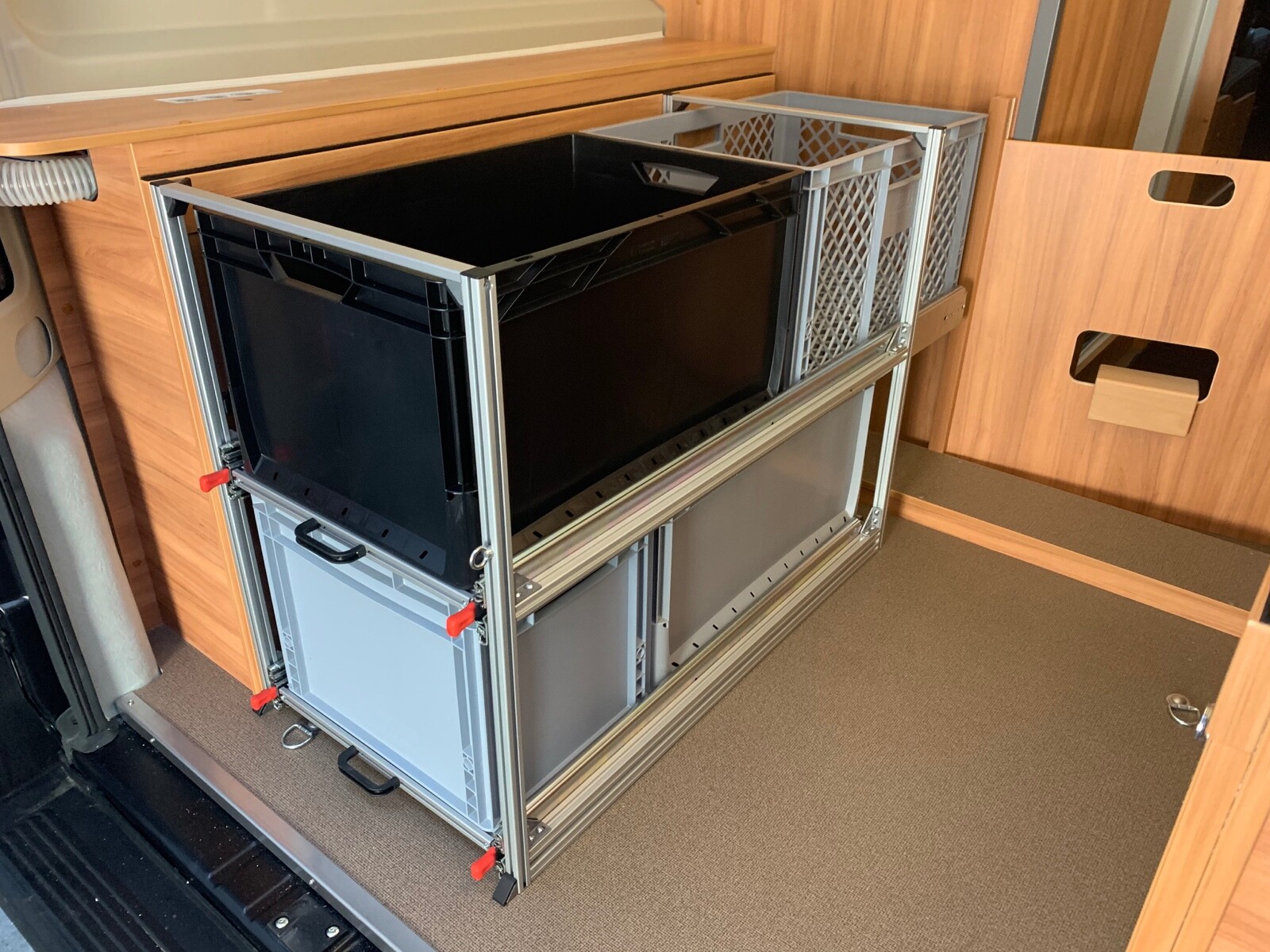 Kastenwagen Regalsystem Auszugssystem Regal Heckgarage Eurobox Camper ...