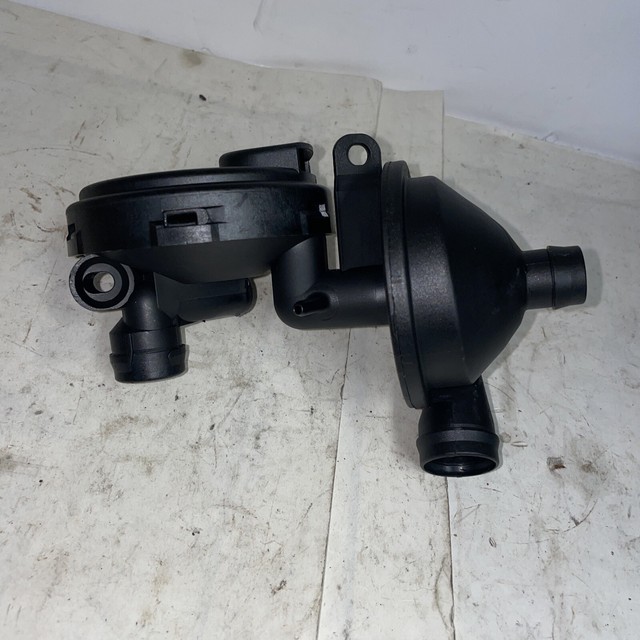 Genuine OEM Engine Crankcase Vent Valve for BMW 11617501566 for sale ...