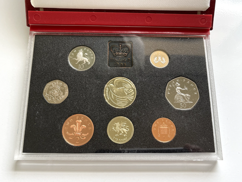 1995 GREAT BRITAIN Proof Red Deluxe 8 coins set Red Leather Case Coa 17,797 Mint | eBay