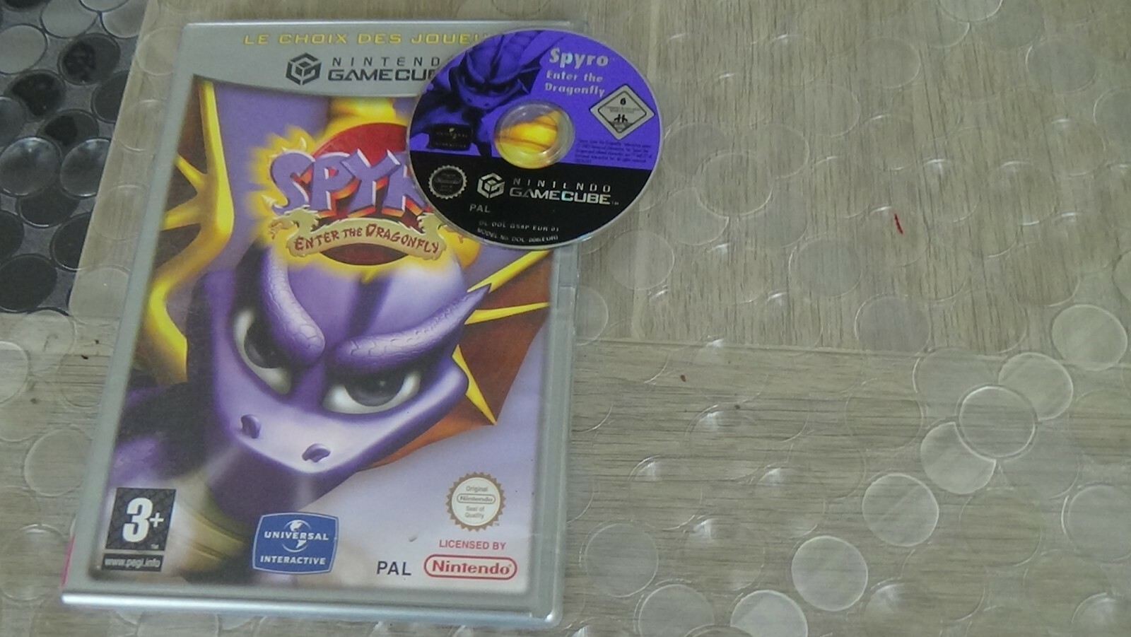 Spyro: Enter the Dragonfly Game Cube - Prix - Photo - Présentation