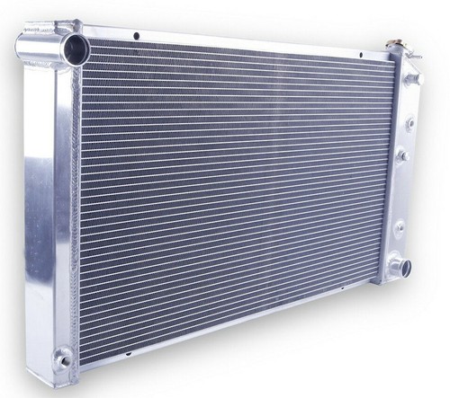 28" Core Aluminum 3 Row Radiator For Chevy Chevelle GM 1966-1980 68 72 ...