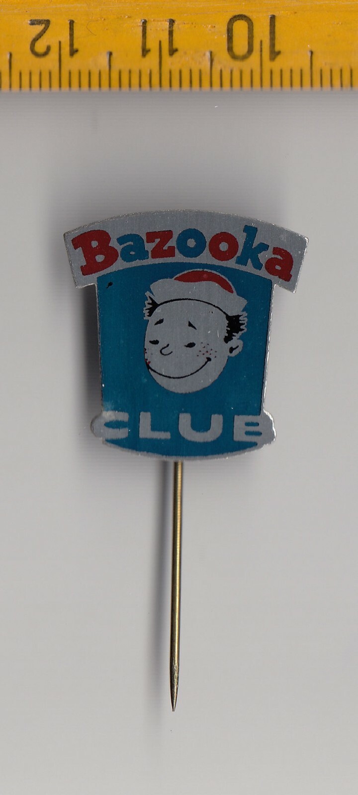 Vintage BAZOOKA JOE CLUB CHEWING GUM pin badge 1960s Advertising ...