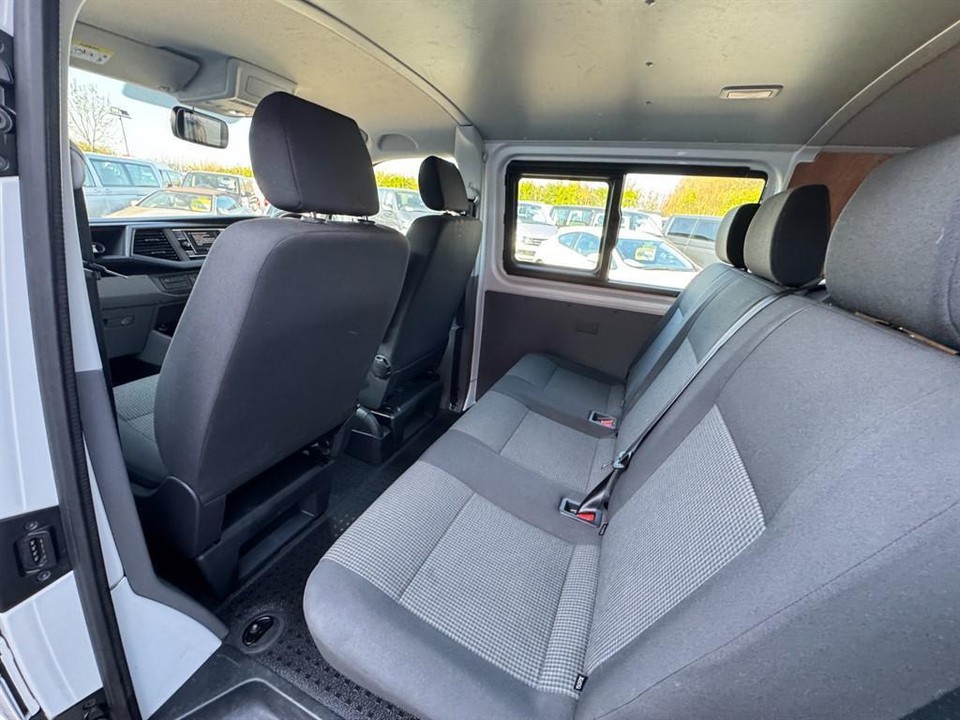 2020 Volkswagen Transporter T30 TDI KOMBI STARTLINE T6.1 SWB CREW VAN ...