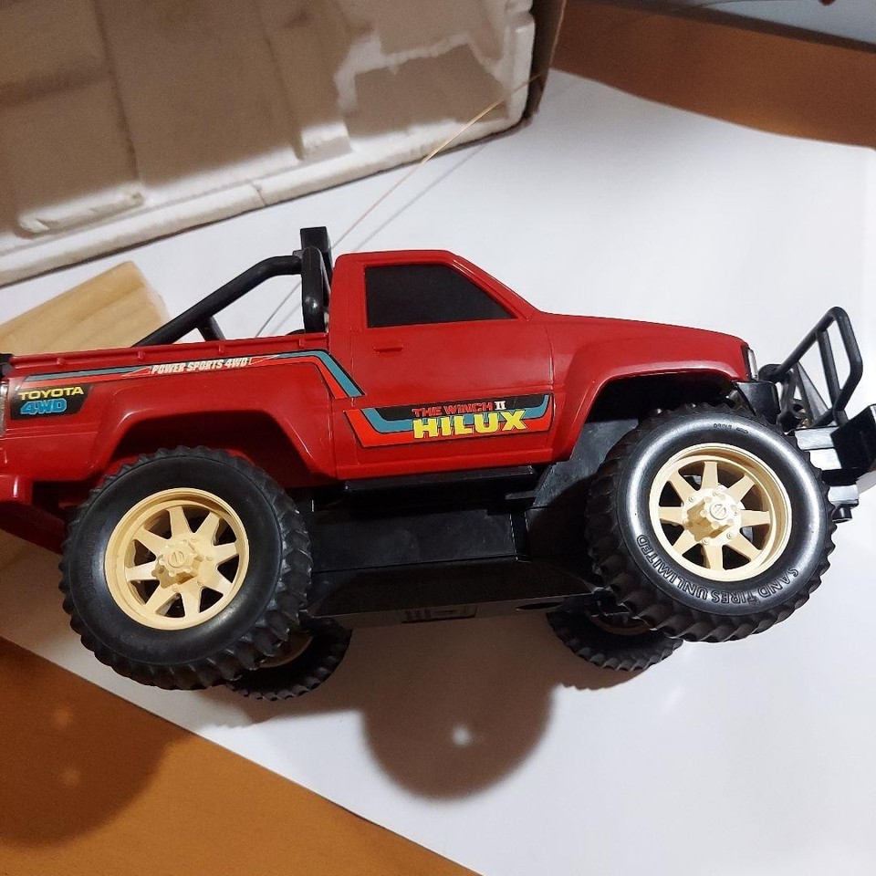 Matsushiro The Winch Toyota Hilux 4WD Radio Control Car With Box Used ...