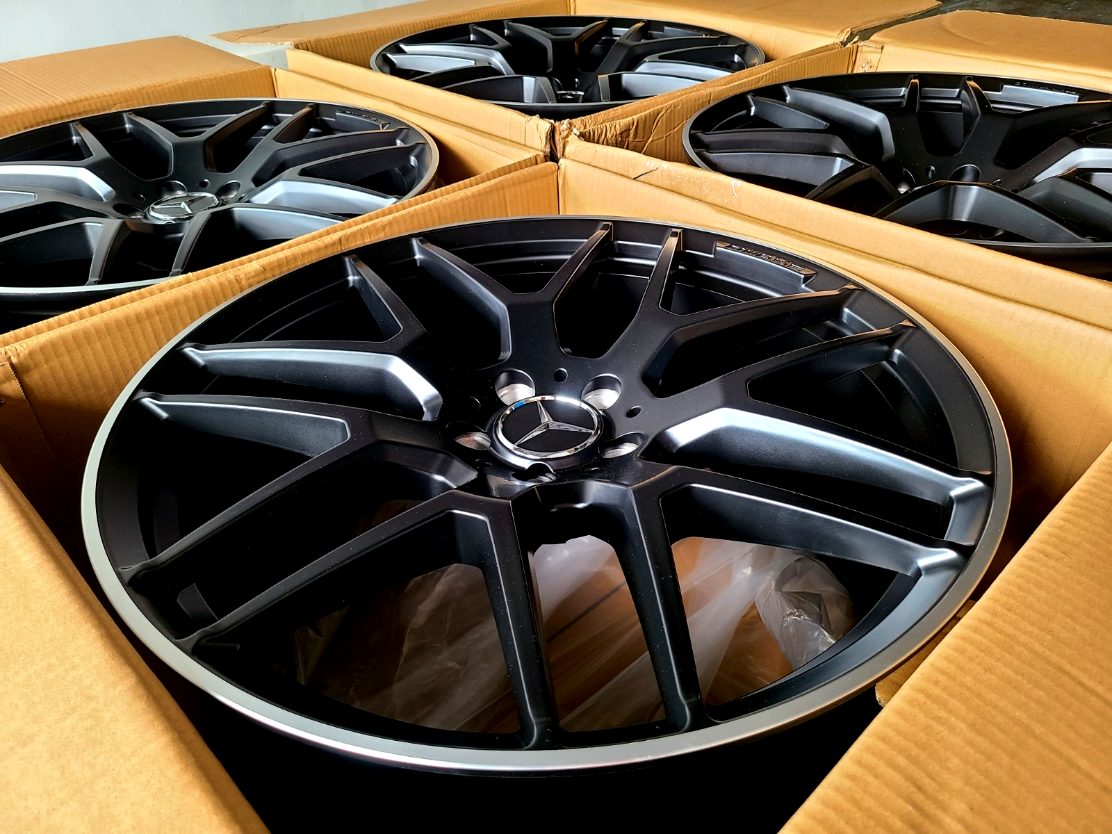 21 MERCEDES AMG MAYBACH & GL63 GLS550 GLS63 OEM Wheels Rims Black 21x10 ...