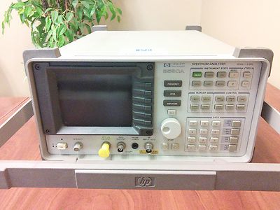 Spectrum Analyzers - Hp 8590