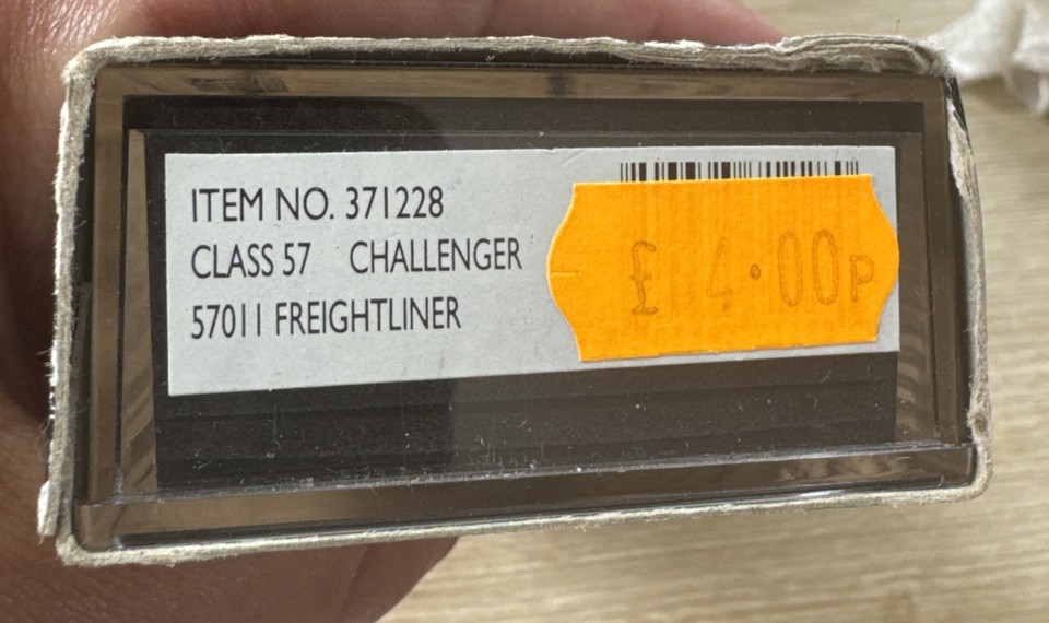 Graham Farish 371-128 Class 57 `Challenger' 57011 Freightliner, NEW ...