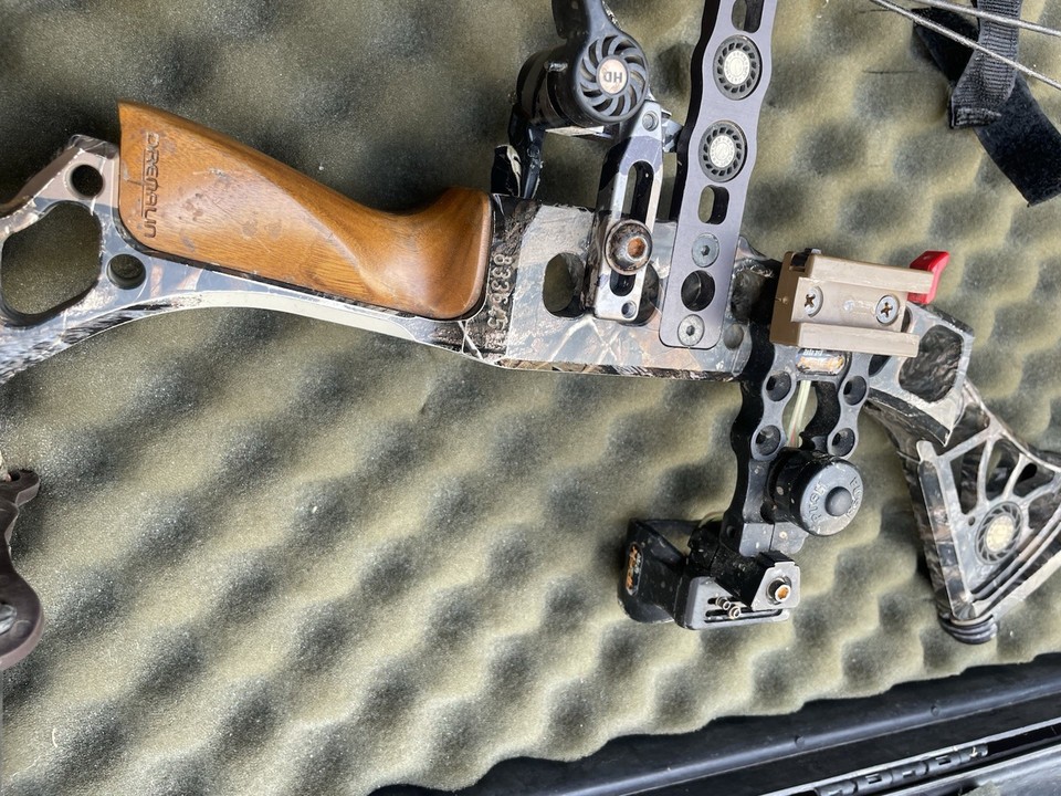 Mathews Drenalin Compound Bow 60/70lb Right Hand | eBay