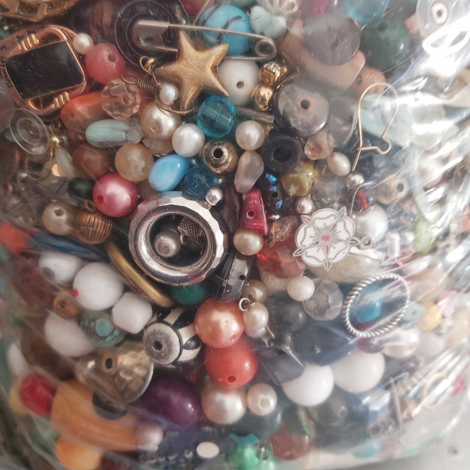 4kg BROKEN Beads Bits And Bobs Crafting Spares & Repairs Vintage ...
