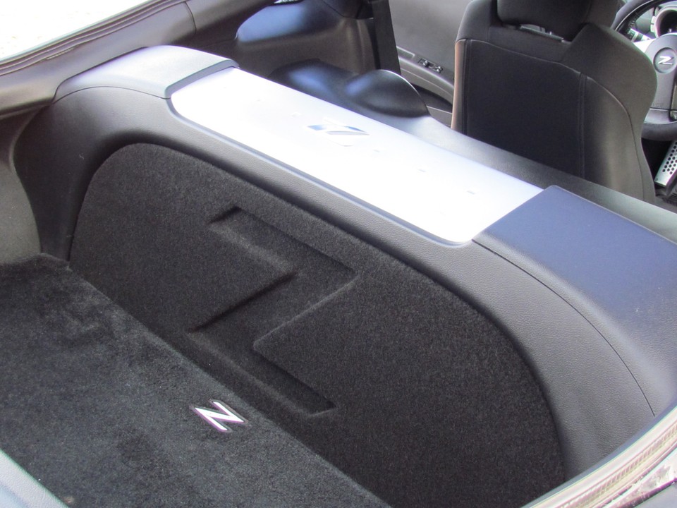 FRONT FIRE w/ Z LOGO Subwoofer Box for Nissan 350z Coupe, Sub Box 2-10 ...