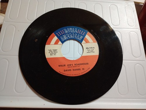 David Davis iii What Am I Gonna Do/Willie Joe's Roadhouse 45 RPM Record ...