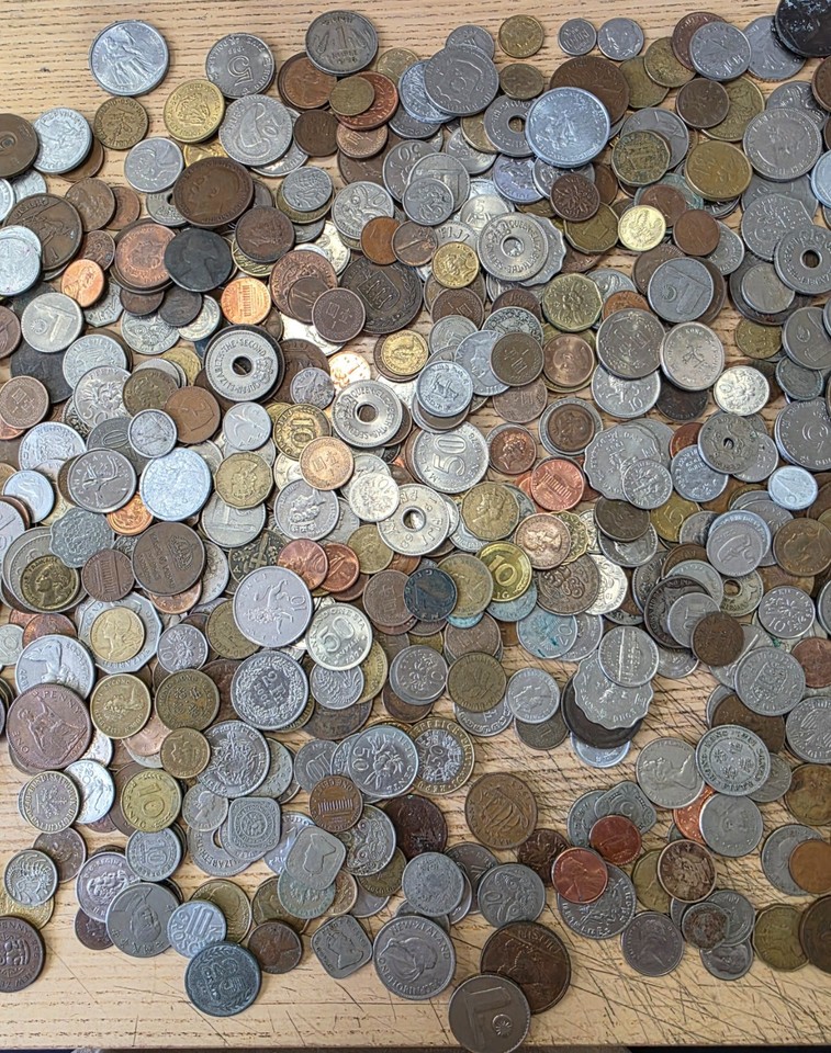 Bulk Lot 3.95kg Unsorted Modern Numismatics World Coins Medals WYSIWYG ...